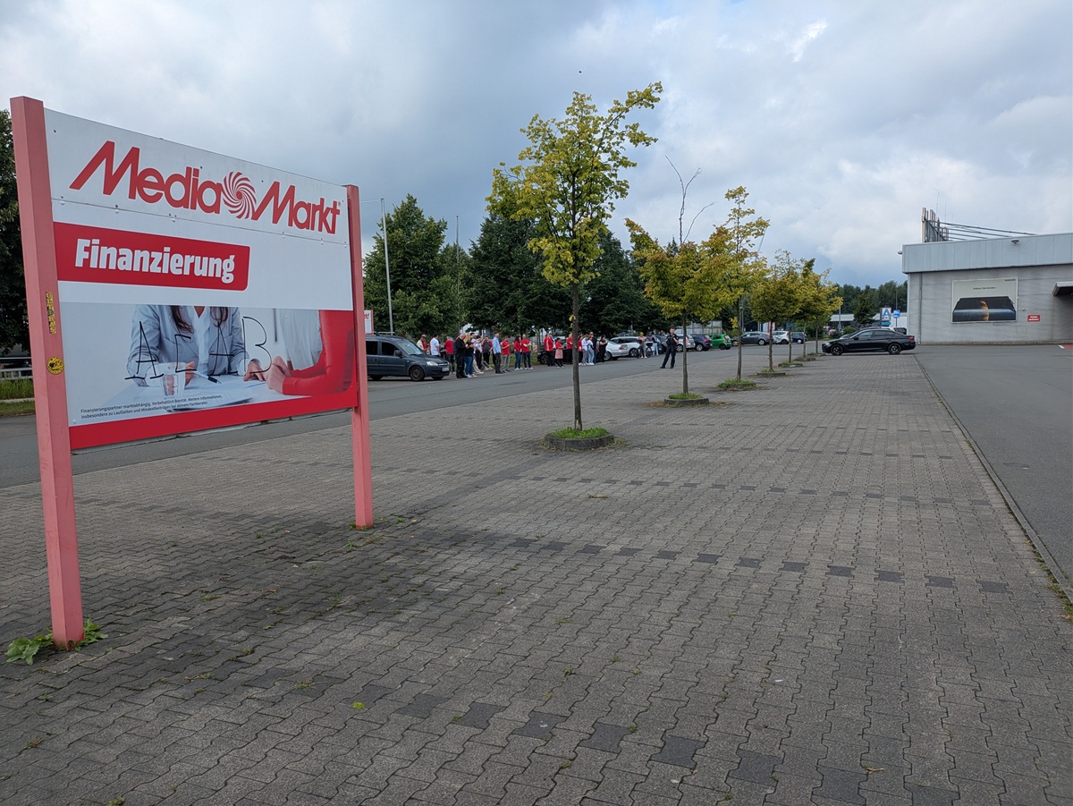 Brand im Tedox-Markt: Feuerwehr Castrop-Rauxel im Großeinsatz | Castrop ...